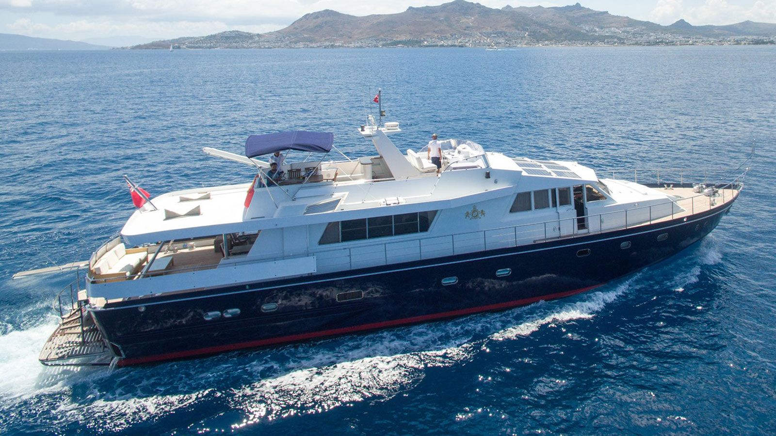 Classic Admiral motor yacht Enigma Blue for sale